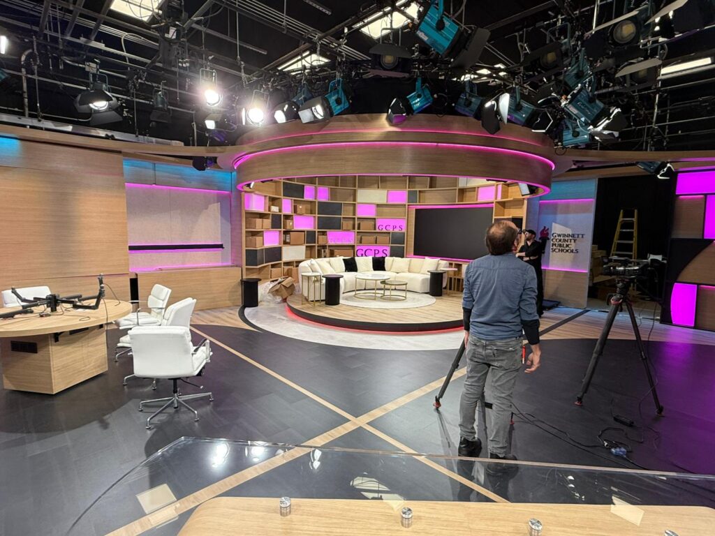 AI Studio Pod ~ The Build of the Future… - HollyWood Wright