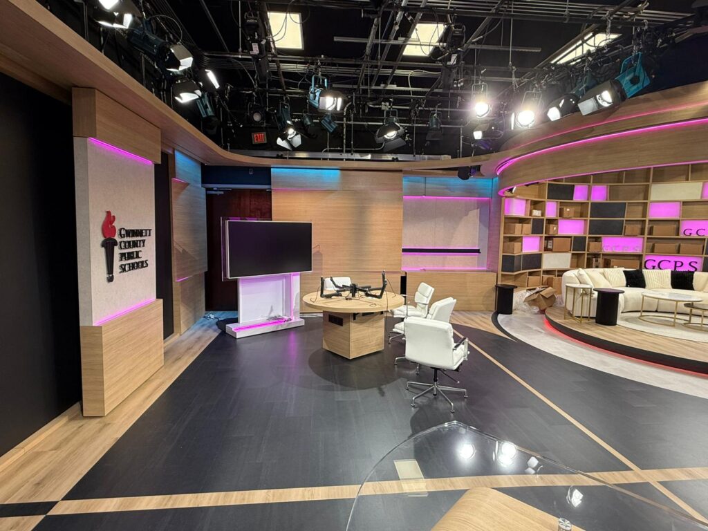 AI Studio Pod ~ The Build of the Future… - HollyWood Wright