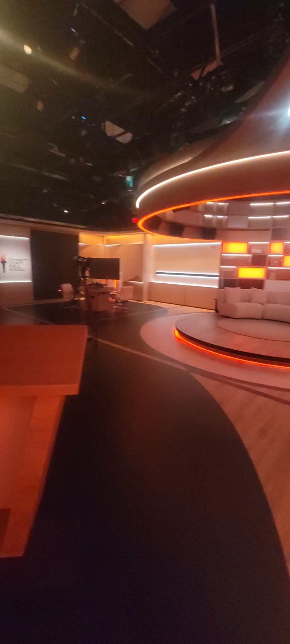 AI Studio Pod ~ The Build of the Future… - HollyWood Wright